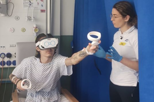 Trauma patients at St George’s Hospital in Tooting are using virtual ...