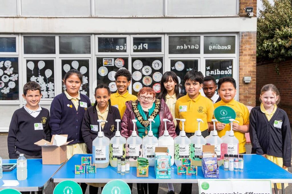 White City pupils have opened a new zero waste shop. – Radio Jackie
